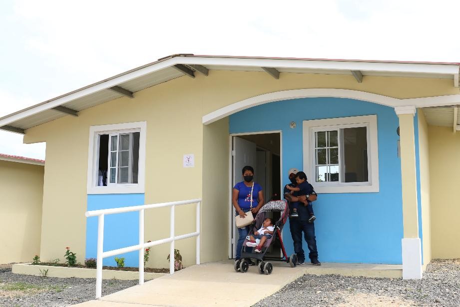 Miviot entrega 5 mil 373 unidades básicas de vivienda durante la ...